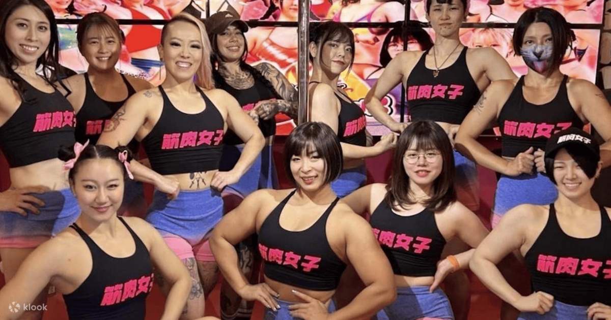 [Tokyo Ikebukuro] Muscle Girl Bar ~Super Exciting Interaction with ...